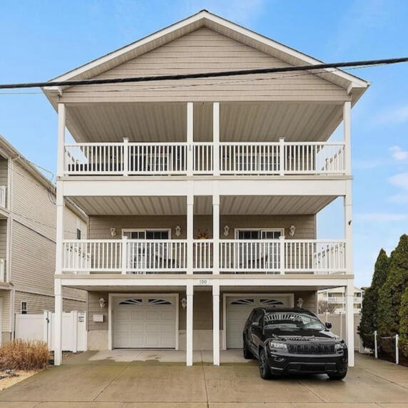 Wild Sunset | Wildwood, NJ Vacation Rental